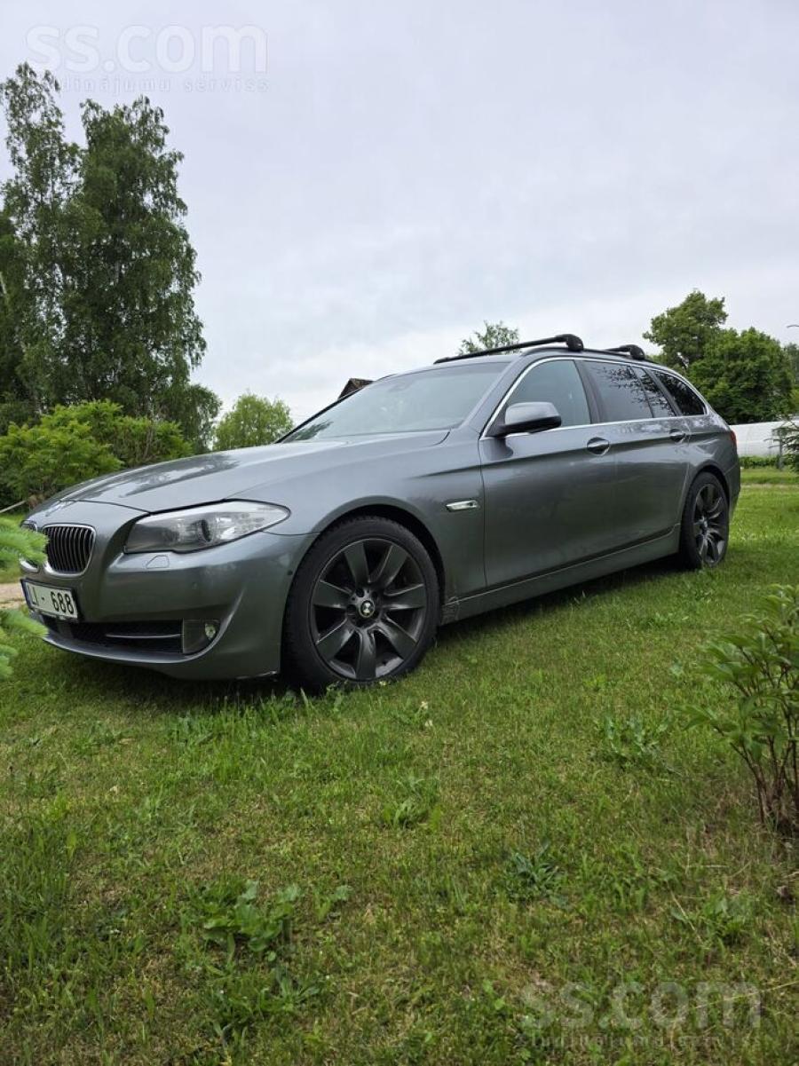 Pelēks BMW 530 2011 Rīga, ar dzinēja tilpumu 3.00 L un nobraukumu 363 tūkst. km par 8500 €, foto 4 vietnē AUTOMOTO.COM.LV