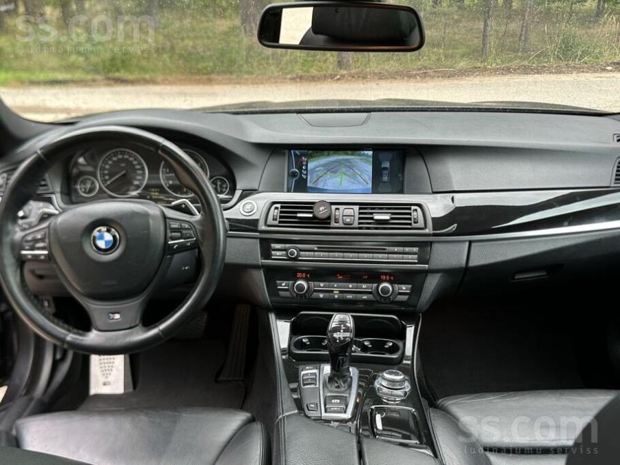 Grey BMW 530 2011 in Riga, with an engine capacity of 3.00 L and mileage of 254 thousand km for 10500 €, photo 9 on AUTOMOTO.COM.LV