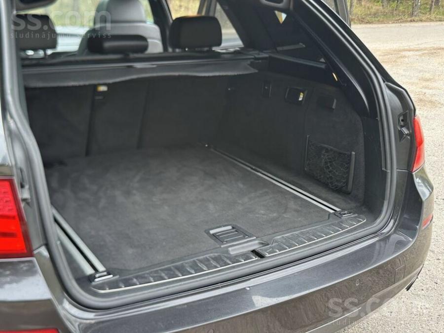 Grey BMW 530 2011 in Riga, with an engine capacity of 3.00 L and mileage of 254 thousand km for 10500 €, photo 15 on AUTOMOTO.COM.LV