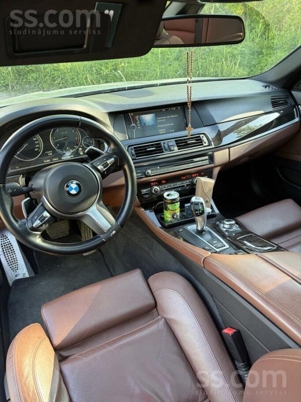 Grey BMW 530 2011 in Riga, with an engine capacity of 3.00 L and mileage of 370 thousand km for 8550 €, photo 6 on AUTOMOTO.COM.LV