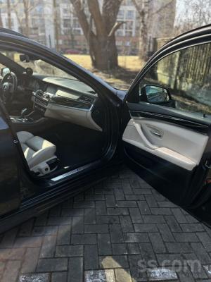 Pelēks BMW 530 2011 Rīga, ar dzinēja tilpumu 3.00 L un nobraukumu 329 tūkst. km par 9850 €, foto 18 vietnē AUTOMOTO.COM.LV