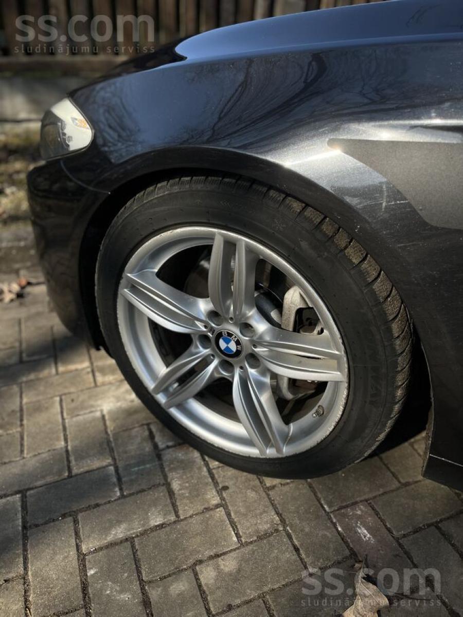 Pelēks BMW 530 2011 Rīga, ar dzinēja tilpumu 3.00 L un nobraukumu 329 tūkst. km par 9850 €, foto 25 vietnē AUTOMOTO.COM.LV