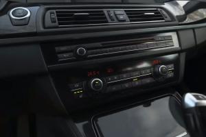 Pelēks BMW 530 2011 Jelgava, ar dzinēja tilpumu 3.00 L un nobraukumu 314 tūkst. km par 9200 €, foto 14 vietnē AUTOMOTO.COM.LV