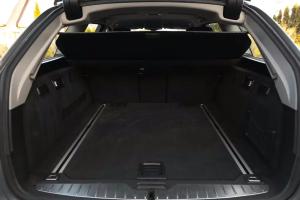 Pelēks BMW 530 2011 Jelgava, ar dzinēja tilpumu 3.00 L un nobraukumu 314 tūkst. km par 9200 €, foto 21 vietnē AUTOMOTO.COM.LV