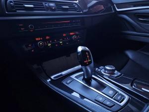 Серый БМВ 530 2011 в Екабпилс, объемом двигателя 3.00 л и пробегом 338 тыс. км за 8490 €, фото 26 на AUTOMOTO.COM.LV