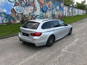 Grey BMW 530 2011 in Panevezys, with an engine capacity of 3.00 L and mileage of 329 thousand km for 8750 €, photo 7 on AUTOMOTO.COM.LV