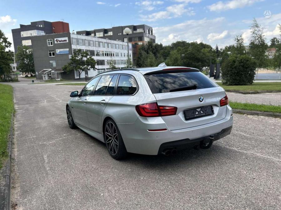 Grey BMW 530 2011 in Panevezys, with an engine capacity of 3.00 L and mileage of 329 thousand km for 8750 €, photo 8 on AUTOMOTO.COM.LV
