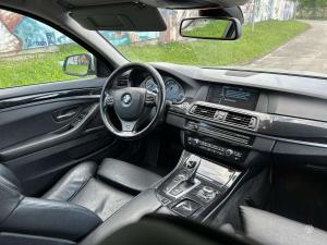 Grey BMW 530 2011 in Panevezys, with an engine capacity of 3.00 L and mileage of 329 thousand km for 8750 €, photo 14 on AUTOMOTO.COM.LV