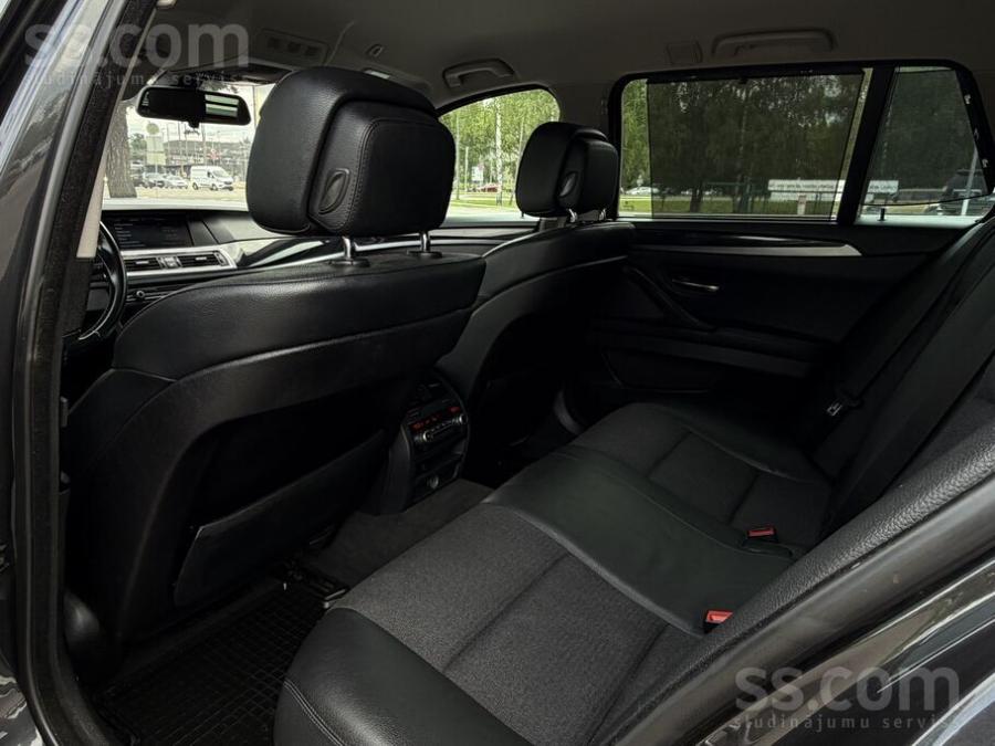 Grey BMW 530 2011 in Riga, with an engine capacity of 3.00 L and mileage of 360 thousand km for 9490 €, photo 12 on AUTOMOTO.COM.LV