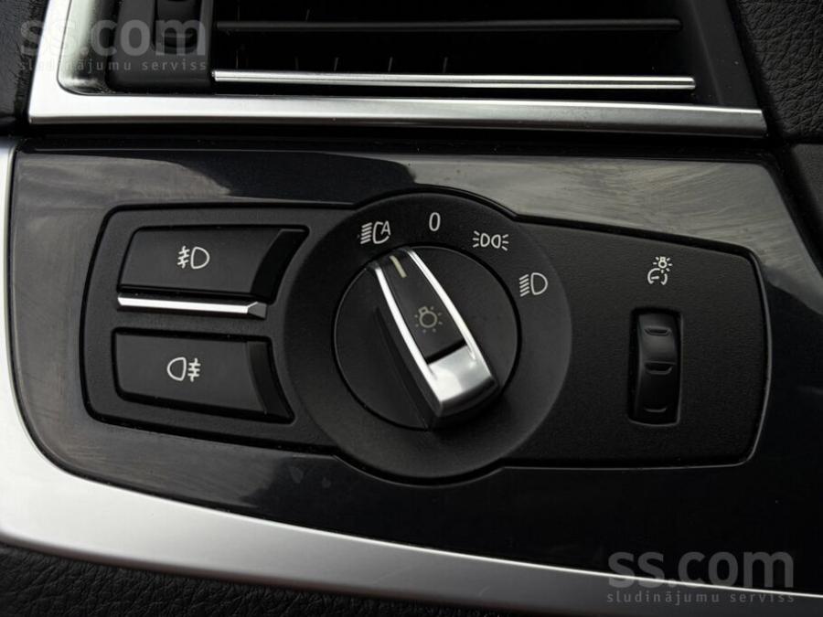 Grey BMW 530 2011 in Riga, with an engine capacity of 3.00 L and mileage of 360 thousand km for 9490 €, photo 18 on AUTOMOTO.COM.LV