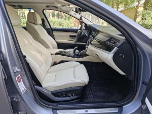Pelēks BMW 530 2011 Alīta, ar dzinēja tilpumu 2.99 L un nobraukumu 356 tūkst. km par 9560 €, foto 30 vietnē AUTOMOTO.COM.LV