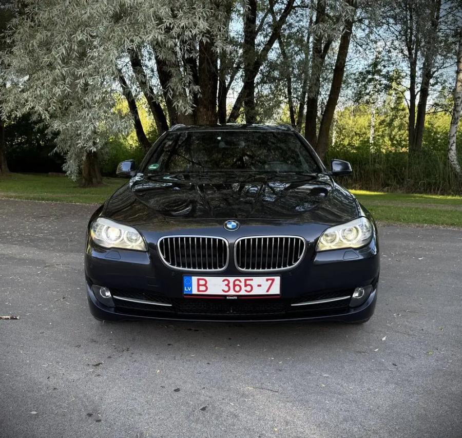 Grey BMW 530 2011 in Jurmala, with an engine capacity of 3.00 L and mileage of 280 thousand km for 9399 €, photo 6 on AUTOMOTO.COM.LV