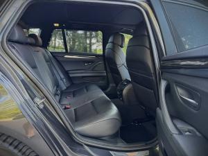 Grey BMW 530 2011 in Jurmala, with an engine capacity of 3.00 L and mileage of 280 thousand km for 9399 €, photo 18 on AUTOMOTO.COM.LV