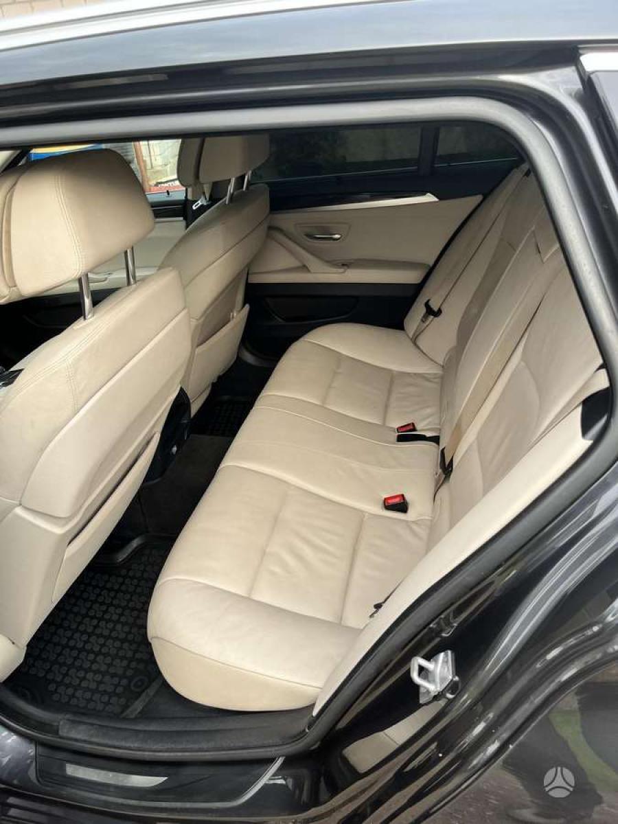 Grey BMW 530 2011 in Vilnius, with an engine capacity of 2.99 L and mileage of 370 thousand km for 7800 €, photo 8 on AUTOMOTO.COM.LV