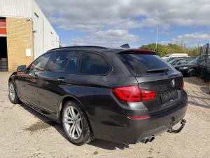 Grey BMW 530 2011 in Vilnius, with an engine capacity of 3.00 L and mileage of 317 thousand km for 9399 €, photo 5 on AUTOMOTO.COM.LV