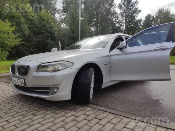 Pelēks BMW 530 2011 Jelgava, ar dzinēja tilpumu 3.00 L un nobraukumu 366 tūkst. km par 10590 €, foto 1 vietnē AUTOMOTO.COM.LV