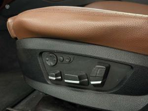 Grey BMW 530 2011 in Marijampole, with an engine capacity of 2.99 L and mileage of 287 thousand km for 8650 €, photo 8 on AUTOMOTO.COM.LV