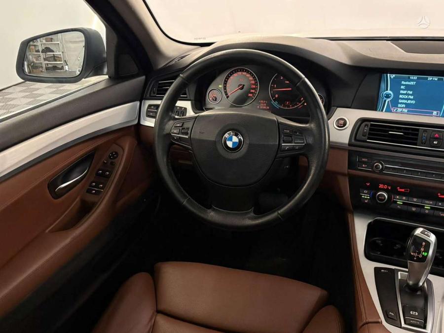Grey BMW 530 2011 in Marijampole, with an engine capacity of 2.99 L and mileage of 287 thousand km for 8650 €, photo 17 on AUTOMOTO.COM.LV