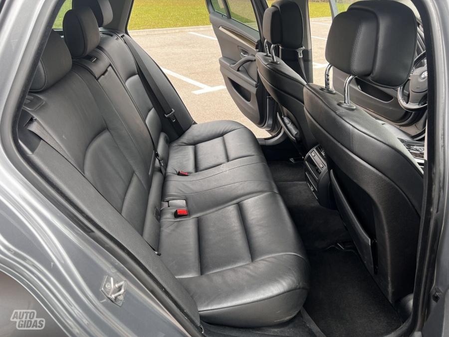 Pelēks BMW 530 2011 Viļņa, ar dzinēja tilpumu 3.00 L un nobraukumu 280 tūkst. km par 7600 €, foto 13 vietnē AUTOMOTO.COM.LV