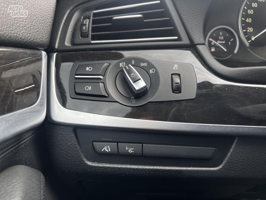 Pelēks BMW 530 2011 Viļņa, ar dzinēja tilpumu 3.00 L un nobraukumu 280 tūkst. km par 7600 €, foto 20 vietnē AUTOMOTO.COM.LV