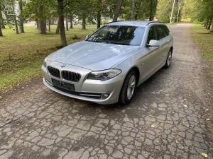 Pelēks BMW 530 2012 Panevēža, ar dzinēja tilpumu 3.00 L un nobraukumu 260 tūkst. km par 6999 €, foto  vietnē AUTOMOTO.COM.LV