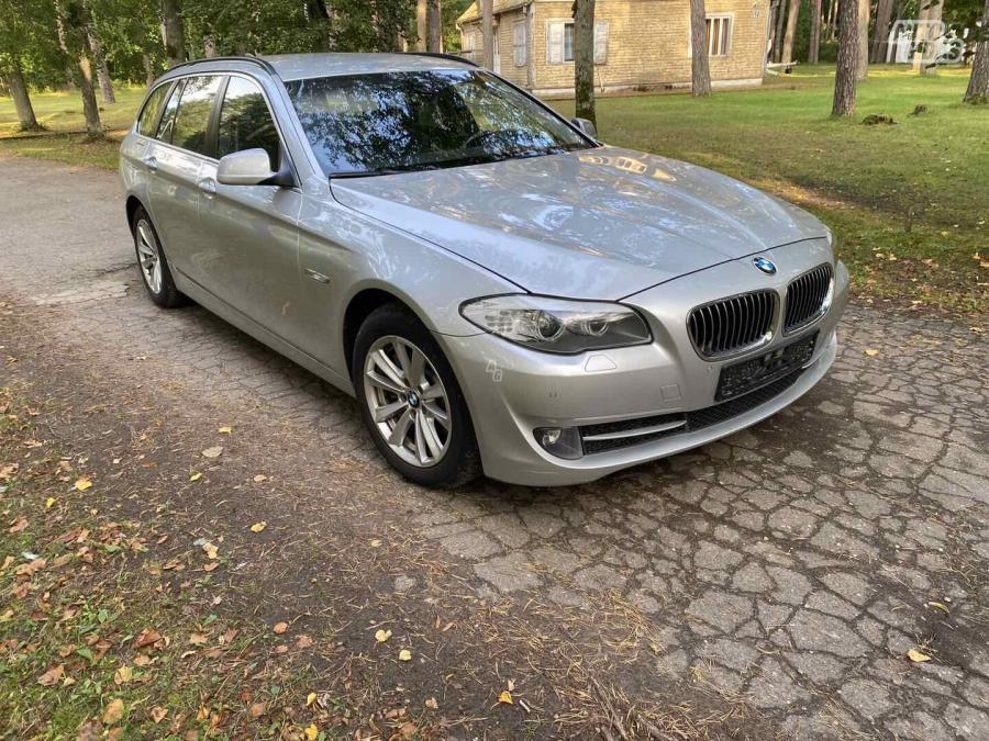 Grey BMW 530 2012 in Panevezys, with an engine capacity of 3.00 L and mileage of 260 thousand km for 6999 €, photo 10 on AUTOMOTO.COM.LV
