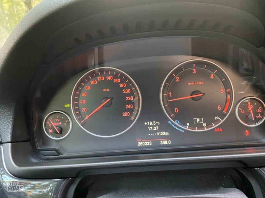 Grey BMW 530 2012 in Panevezys, with an engine capacity of 3.00 L and mileage of 260 thousand km for 6999 €, photo 15 on AUTOMOTO.COM.LV