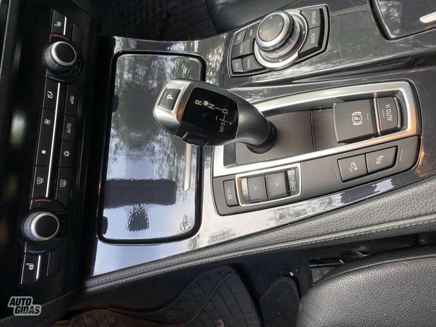 Grey BMW 530 2012 in Panevezys, with an engine capacity of 3.00 L and mileage of 260 thousand km for 6999 €, photo 19 on AUTOMOTO.COM.LV