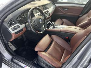 Grey BMW 530 2012 in Vilnius, with an engine capacity of 2.99 L and mileage of 440 thousand km for 6500 €, photo 19 on AUTOMOTO.COM.LV
