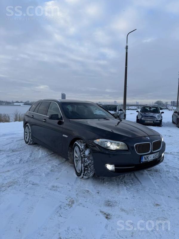 Pelēks BMW 530 2012 Rīga, ar dzinēja tilpumu 3.00 L un nobraukumu 393 tūkst. km par 8750 €, foto 7 vietnē AUTOMOTO.COM.LV