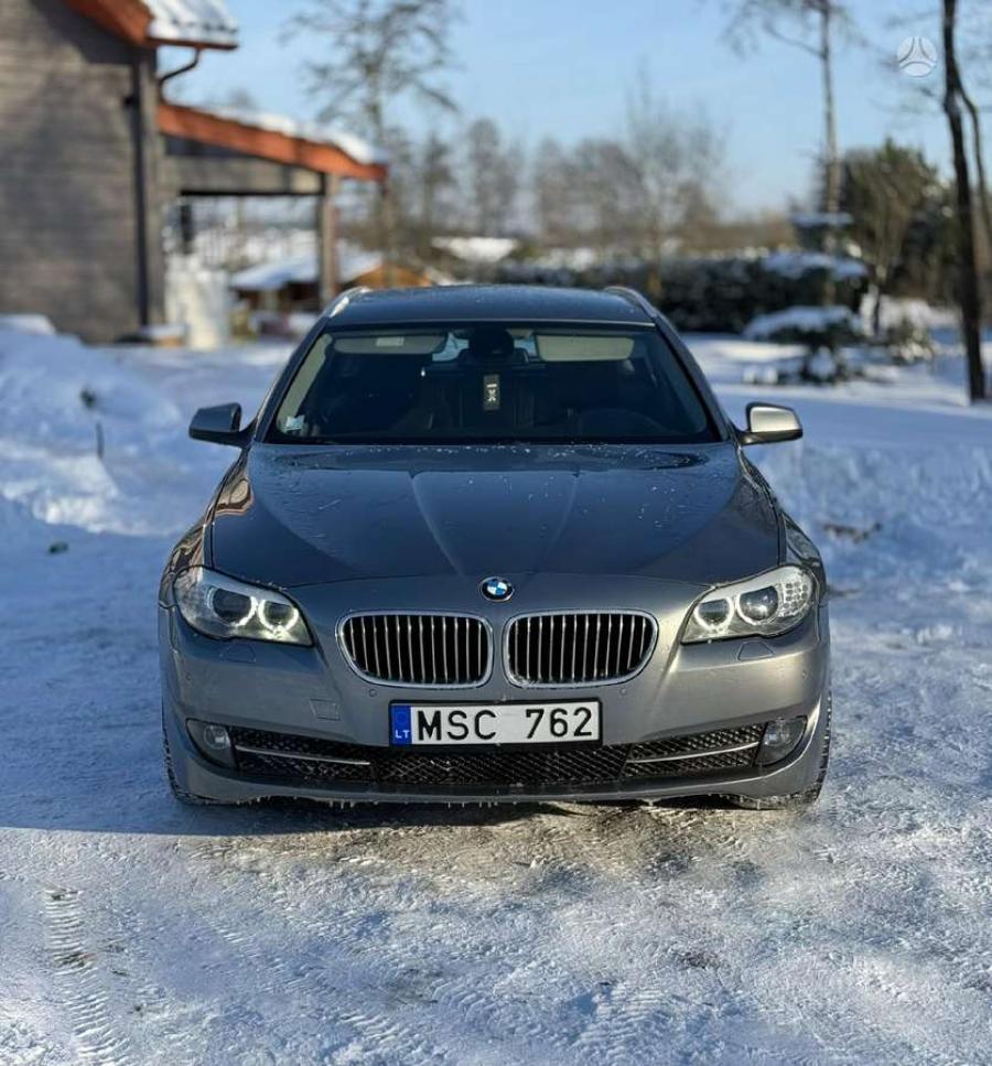 Grey BMW 530 2012 in Vilnius, with an engine capacity of 2.99 L and mileage of 300 thousand km for 7800 €, photo 3 on AUTOMOTO.COM.LV