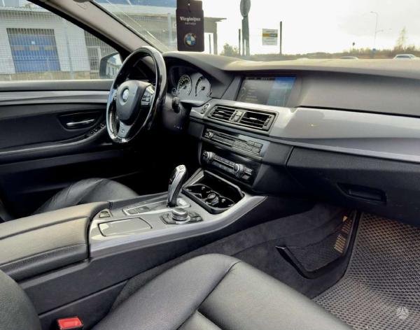 Grey BMW 530 2012 in Vilnius, with an engine capacity of 2.99 L and mileage of 300 thousand km for 7800 €, photo 7 on AUTOMOTO.COM.LV