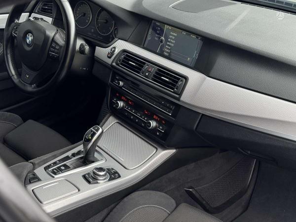 Pelēks BMW 530 2012 Viļņa, ar dzinēja tilpumu 2.99 L un nobraukumu 250 tūkst. km par 9400 €, foto 9 vietnē AUTOMOTO.COM.LV