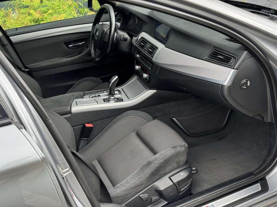 Grey BMW 530 2012 in Vilnius, with an engine capacity of 2.99 L and mileage of 250 thousand km for 9400 €, photo 11 on AUTOMOTO.COM.LV