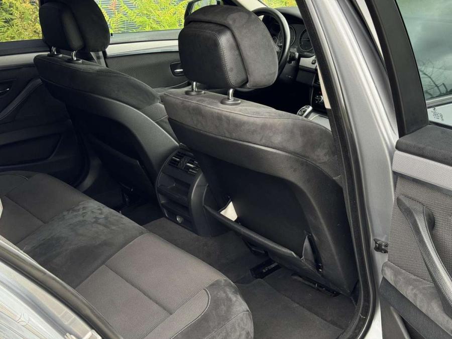 Grey BMW 530 2012 in Vilnius, with an engine capacity of 2.99 L and mileage of 250 thousand km for 9400 €, photo 13 on AUTOMOTO.COM.LV