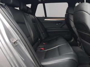 Grey BMW 530 2012 in Vilnius, with an engine capacity of 3.00 L and mileage of 288 thousand km for 3999 €, photo 10 on AUTOMOTO.COM.LV