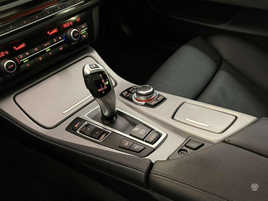 Pelēks BMW 530 2012 Marijampole, ar dzinēja tilpumu 2.99 L un nobraukumu 350 tūkst. km par 9500 €, foto 22 vietnē AUTOMOTO.COM.LV