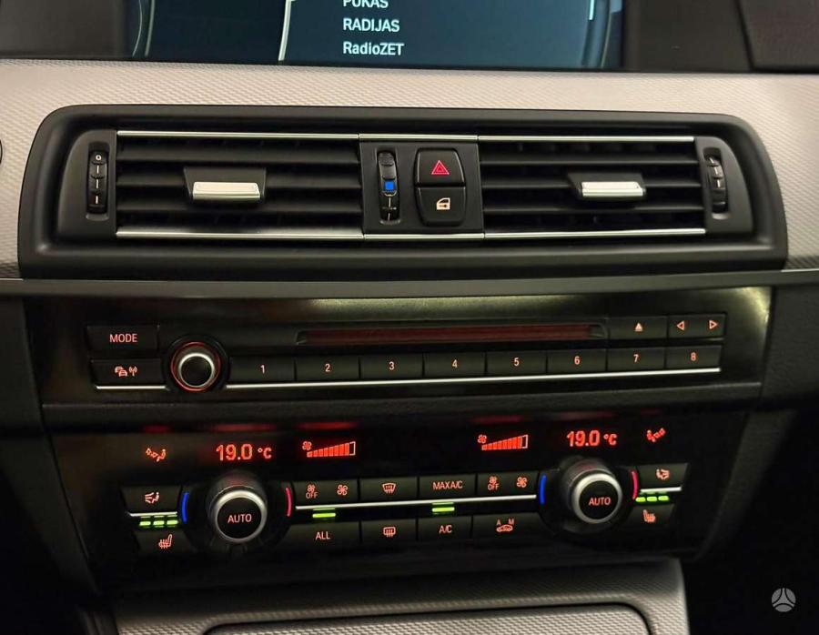 Pelēks BMW 530 2012 Marijampole, ar dzinēja tilpumu 2.99 L un nobraukumu 350 tūkst. km par 9500 €, foto 25 vietnē AUTOMOTO.COM.LV