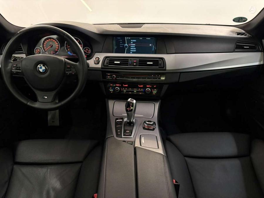 Pelēks BMW 530 2012 Marijampole, ar dzinēja tilpumu 2.99 L un nobraukumu 350 tūkst. km par 9500 €, foto 27 vietnē AUTOMOTO.COM.LV