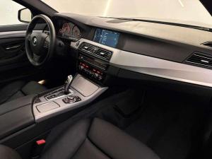 Pelēks BMW 530 2012 Marijampole, ar dzinēja tilpumu 2.99 L un nobraukumu 350 tūkst. km par 9500 €, foto 28 vietnē AUTOMOTO.COM.LV