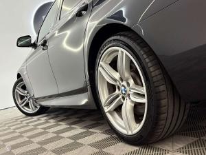 Pelēks BMW 530 2012 Marijampole, ar dzinēja tilpumu 2.99 L un nobraukumu 350 tūkst. km par 9500 €, foto 30 vietnē AUTOMOTO.COM.LV