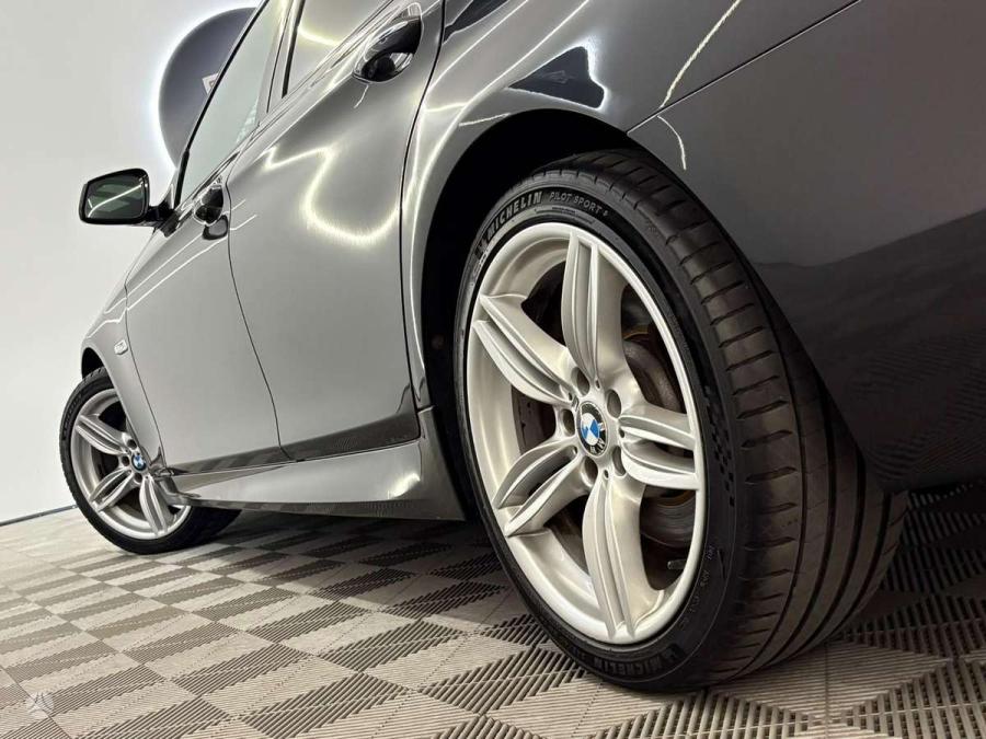 Pelēks BMW 530 2012 Marijampole, ar dzinēja tilpumu 2.99 L un nobraukumu 350 tūkst. km par 9500 €, foto 30 vietnē AUTOMOTO.COM.LV