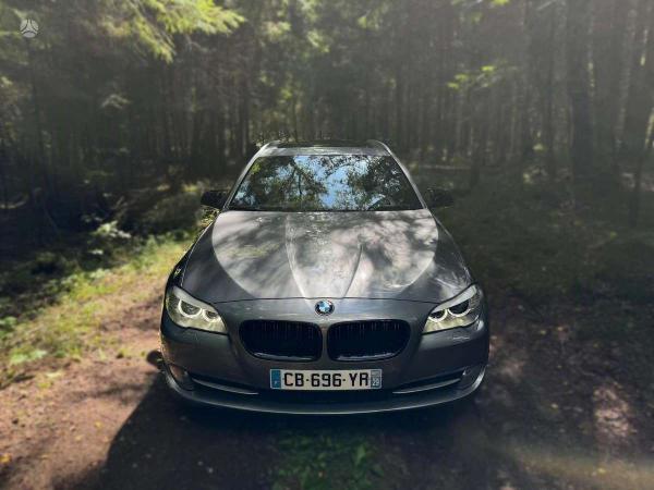 Pelēks BMW 530 2012 Tauragė, ar dzinēja tilpumu 2.99 L un nobraukumu 291 tūkst. km par 9800 €, foto 1 vietnē AUTOMOTO.COM.LV