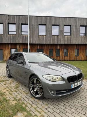 Grey BMW 530 2012 in Taurage, with an engine capacity of 2.99 L and mileage of 291 thousand km for 9800 €, photo 4 on AUTOMOTO.COM.LV