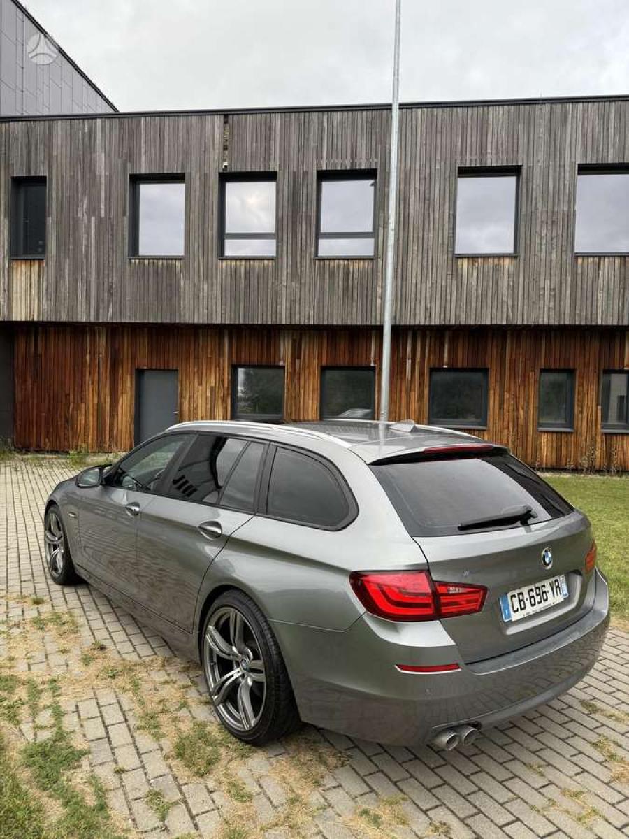 Grey BMW 530 2012 in Taurage, with an engine capacity of 2.99 L and mileage of 291 thousand km for 9800 €, photo 5 on AUTOMOTO.COM.LV