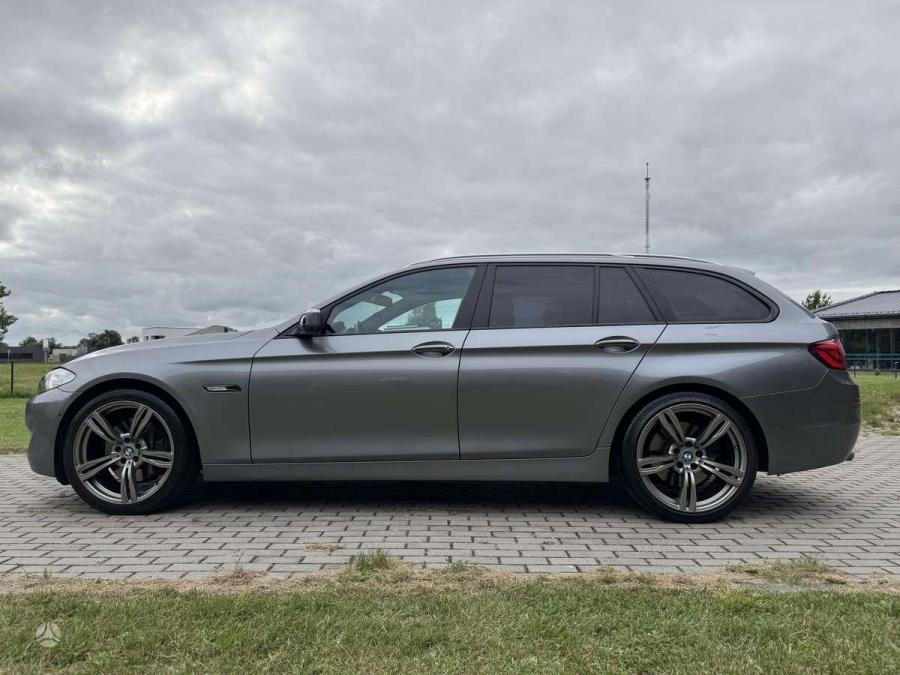 Grey BMW 530 2012 in Taurage, with an engine capacity of 2.99 L and mileage of 291 thousand km for 9800 €, photo 8 on AUTOMOTO.COM.LV