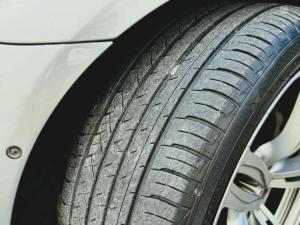 Grey BMW 530 2012 in Taurage, with an engine capacity of 2.99 L and mileage of 291 thousand km for 9800 €, photo 11 on AUTOMOTO.COM.LV