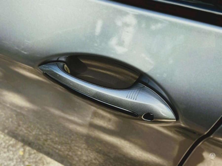 Grey BMW 530 2012 in Taurage, with an engine capacity of 2.99 L and mileage of 291 thousand km for 9800 €, photo 13 on AUTOMOTO.COM.LV