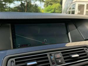 Grey BMW 530 2012 in Taurage, with an engine capacity of 2.99 L and mileage of 291 thousand km for 9800 €, photo 40 on AUTOMOTO.COM.LV