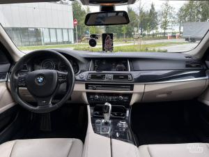 Grey BMW 530 2012 in Vilnius, with an engine capacity of 3.00 L and mileage of 336 thousand km for 8000 €, photo 10 on AUTOMOTO.COM.LV